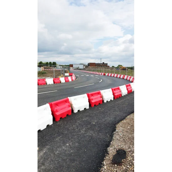 HOG600 Water-Filled Safety Barrier Hire & Sales UK | AJP Hire & Sales